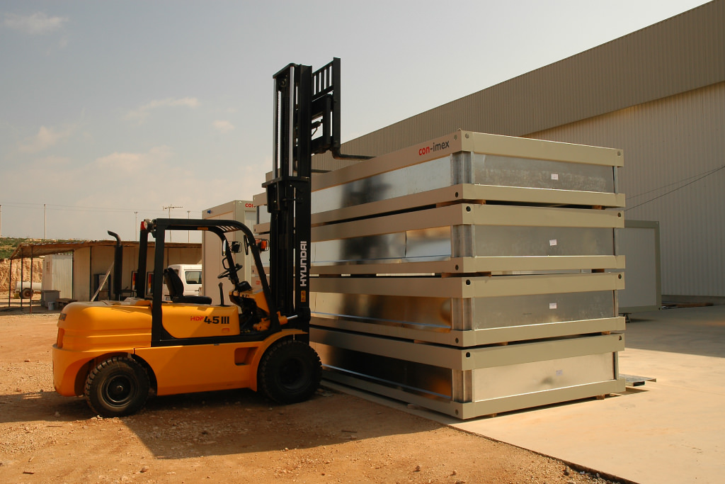 Con-imex Living Containers. FLATPACKED MODULAR DEMOUNTABLE CONTAINERS